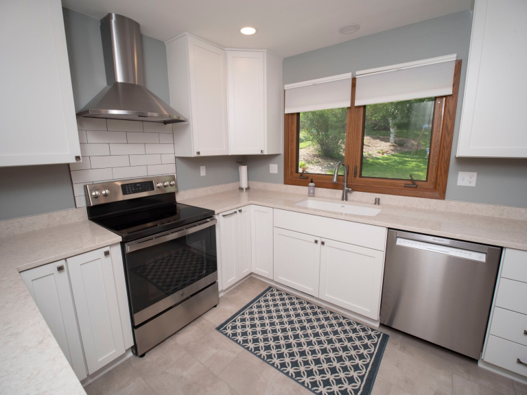Open vs. Closed Kitchen Layouts | Beckman Builders